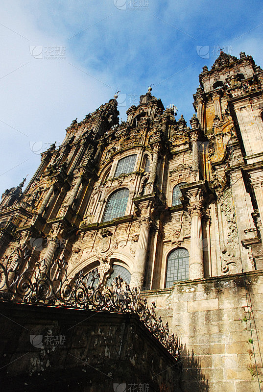 圣地亚哥德孔波斯特拉大教堂