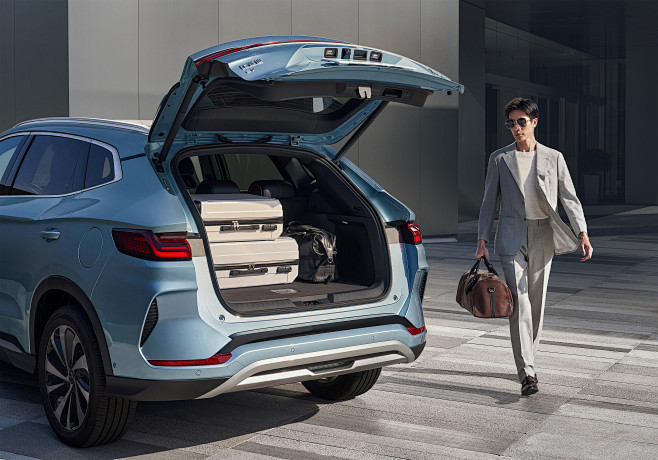 BYD 宋PLUS EV上市 on Behance