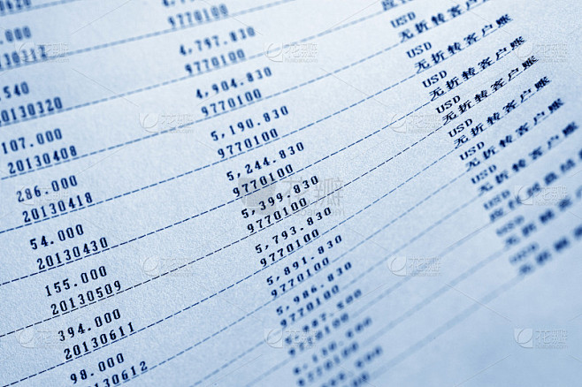 打印账单表格，特写照片