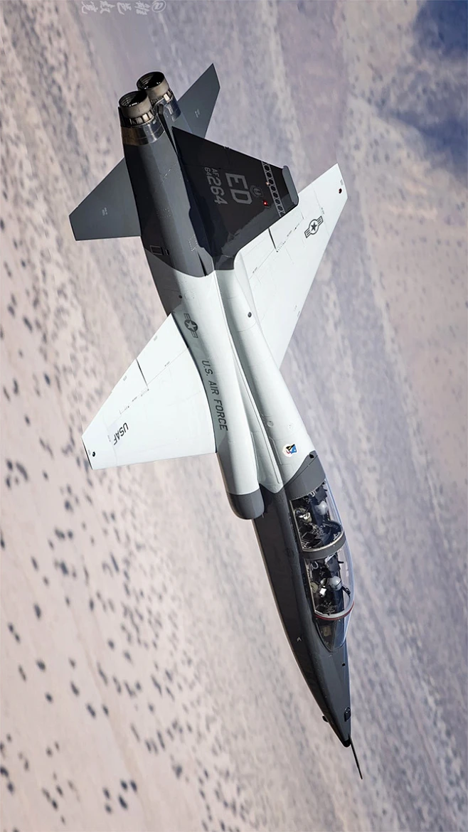 Northrop T-38 / Edwards AFB -花瓣网