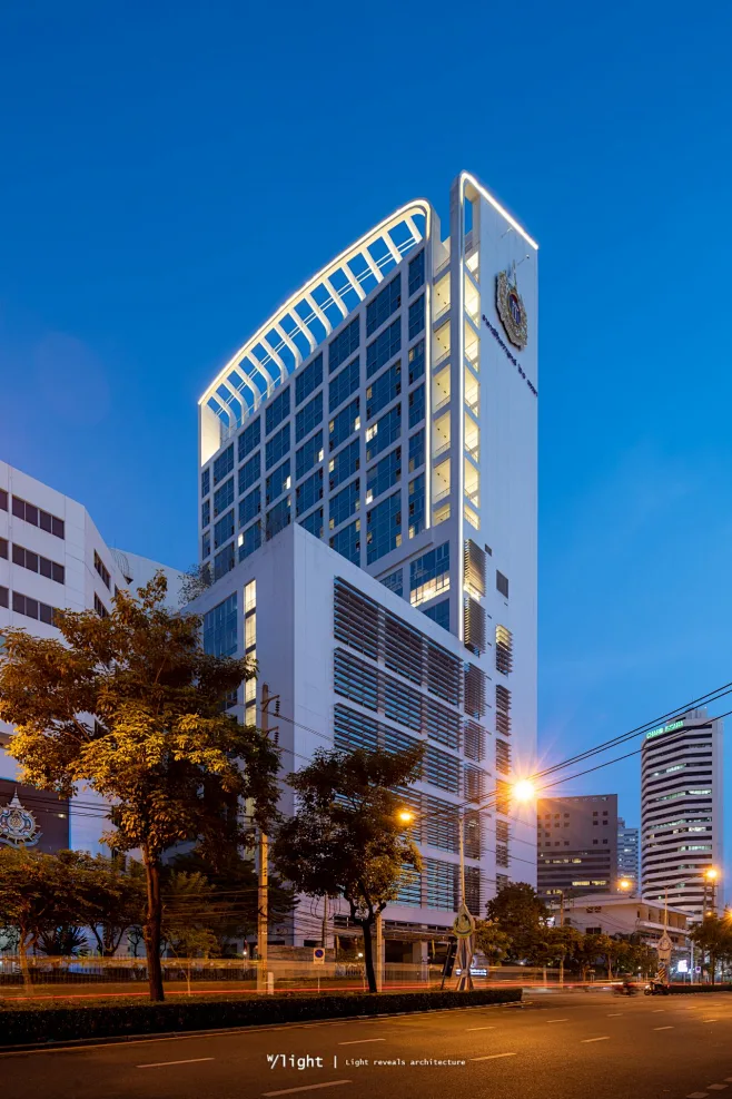 Chulalongkorn Hospital : Bangkok-花瓣网