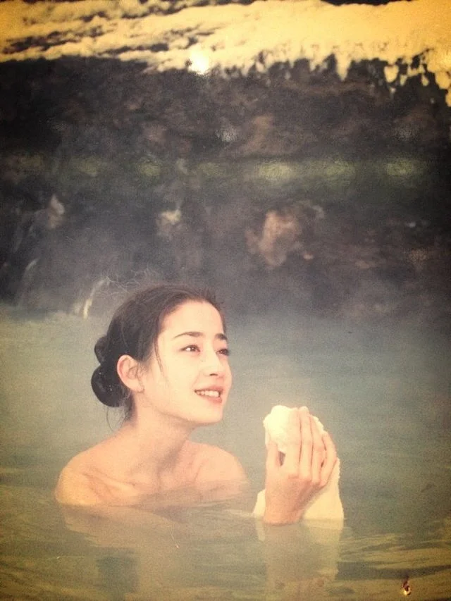 借用一下北国之恋的剧照，继续泡温泉,joxiong-花瓣网