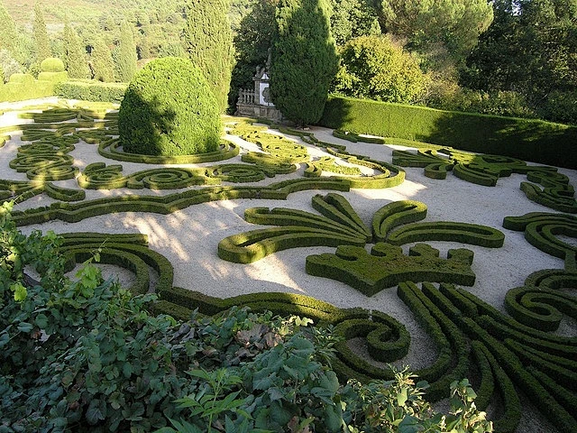 Topiary Garden, Mateus Estate, Portugal图片_J-景观/模纹花坛图片素材-花瓣网
