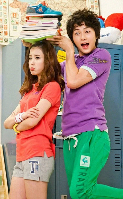 IU，钟基。-花瓣网