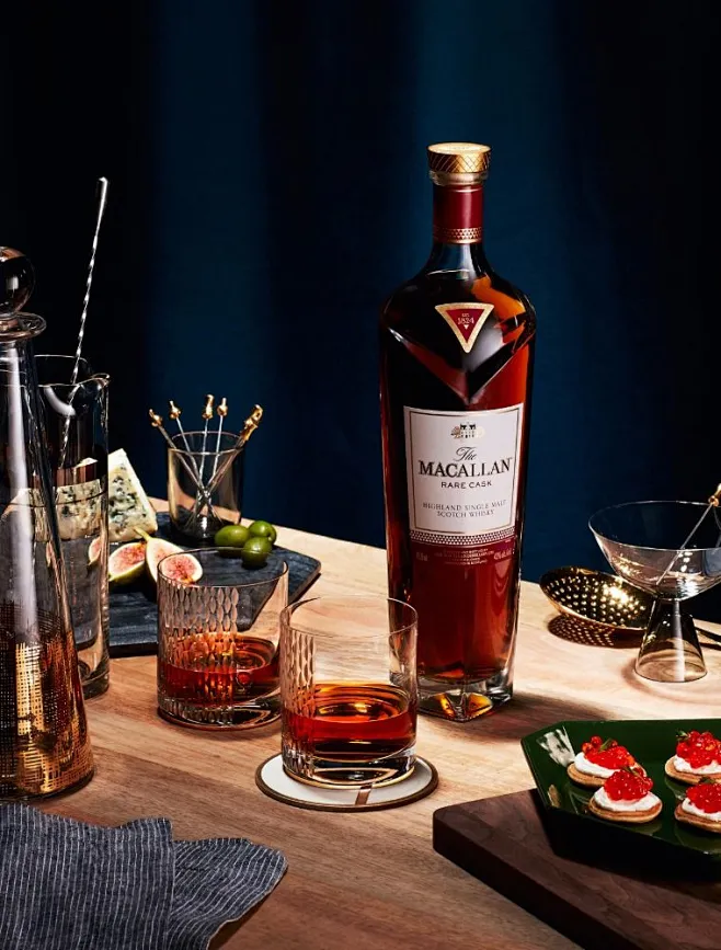 CHRISTOPHER TESTANI-花瓣网