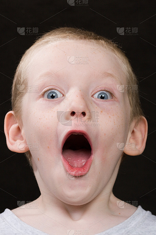 斯科蒂的许多面孔-震惊