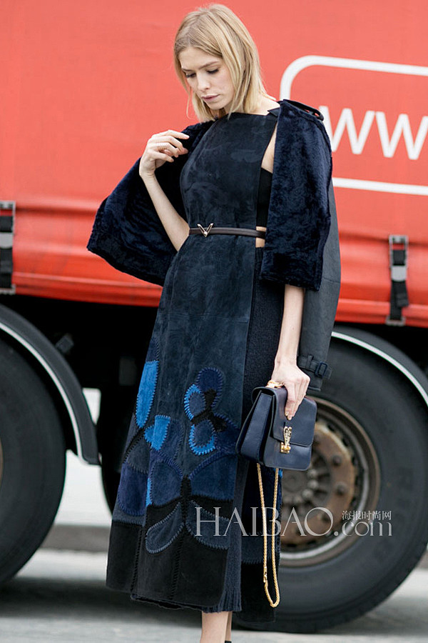 埃琳娜·佩米诺娃 (Elena Perminova)