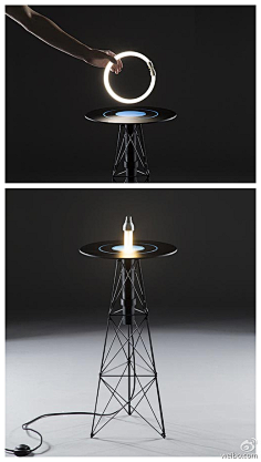 磁场-花瓣网|陪你做生活的设计师 | t设计的电磁茶几（EM Table），打开茶几电源，桌面就会产生一个局部的电磁场，只要拿着荧光灯管与之 ...