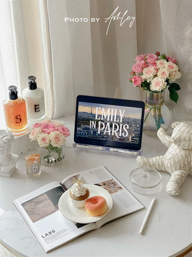 桌面布置｜氛围感ins风书桌改造-花瓣网
