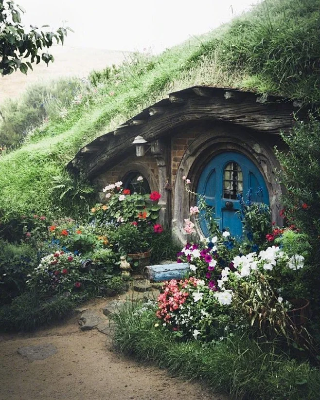 Cute Hobbiton 霍比特人的小屋 ins:shaun_jeffers -花瓣网