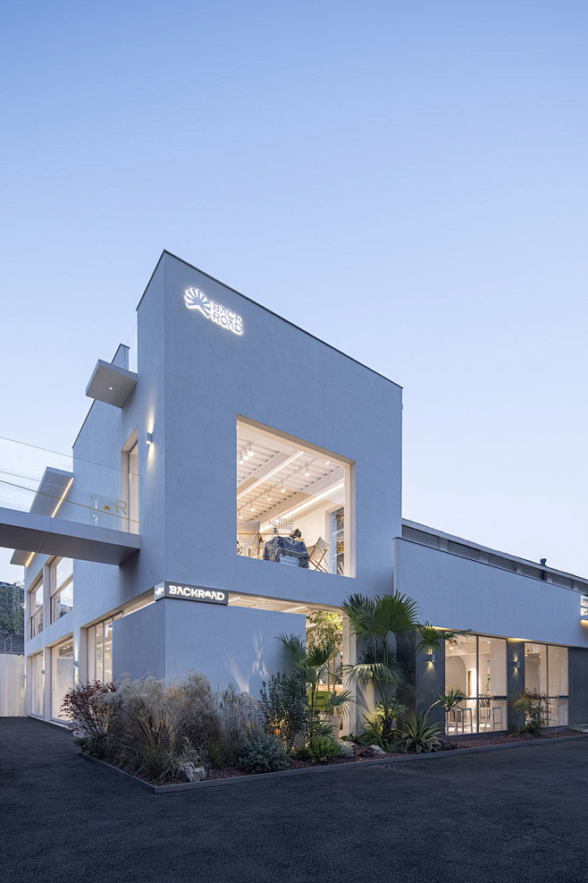 BACKROAD户外集合店 / 杭州观堂设计 : 根植于户外文化，由老厂房改造而来的城市落脚点