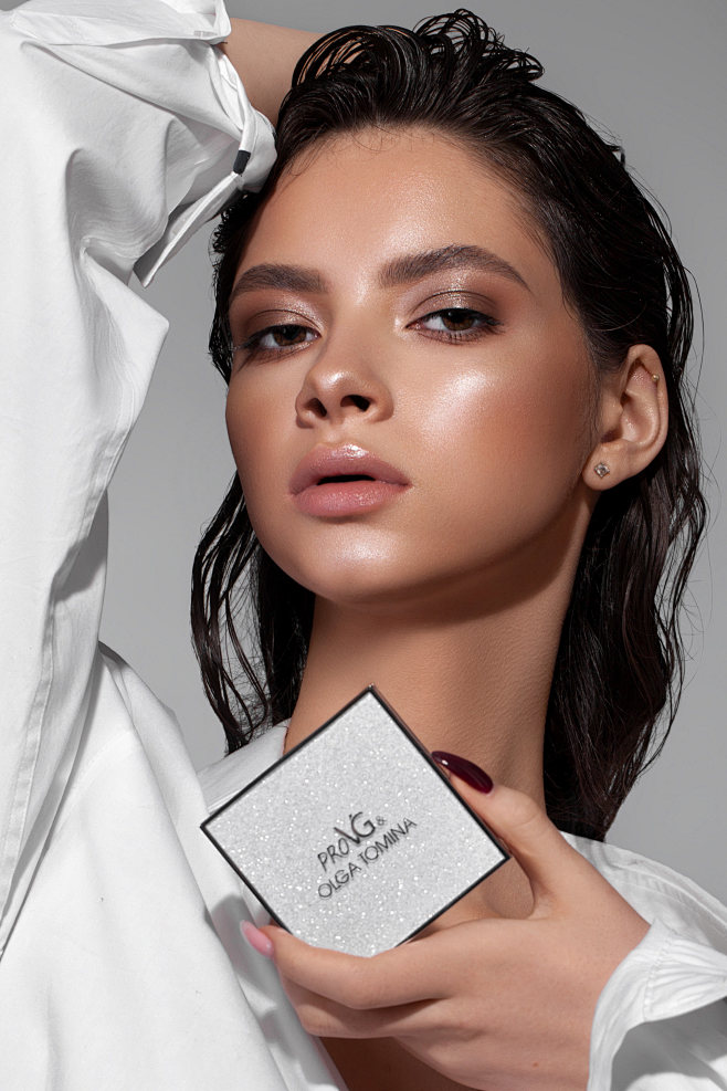 Skin Care Model projects | Behance 上的照片、视频、徽标、插图和品牌