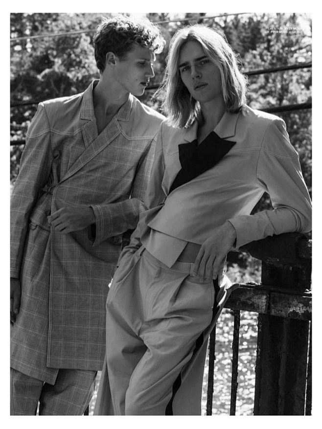 MODEL : Bram Valbracht, Ton Heukels-花瓣网