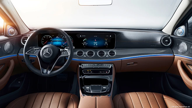 Mercedes-Benz-E-class-Exclusive-Line-2020-花瓣网
