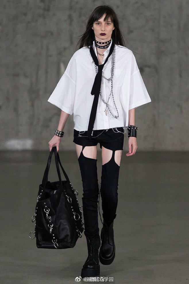 服饰剪裁参考 #绘画资料参考#