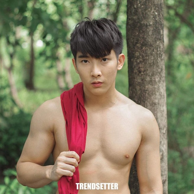 肌肉男照片人体结构参考来自cgbook.cn (2261)