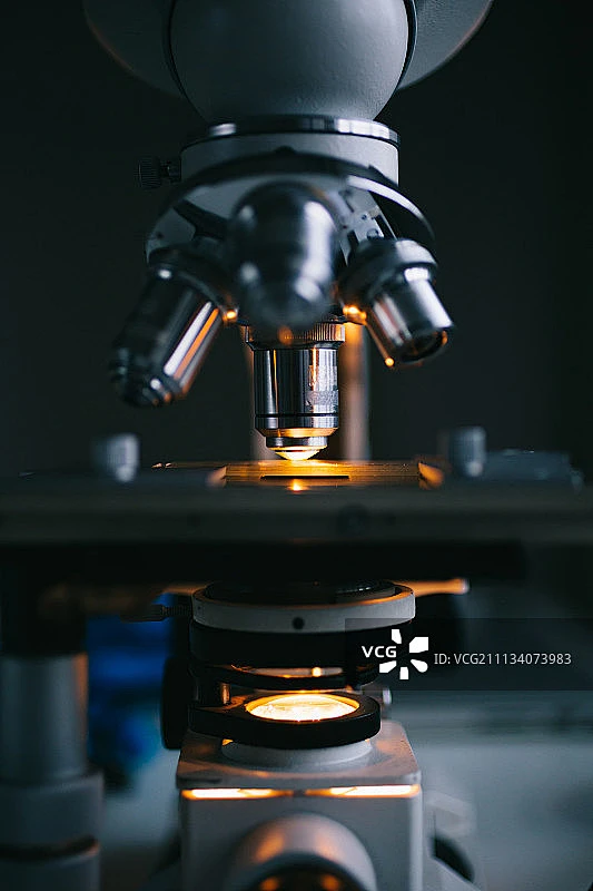 显微镜和测试样品的特写图片素材-花瓣网