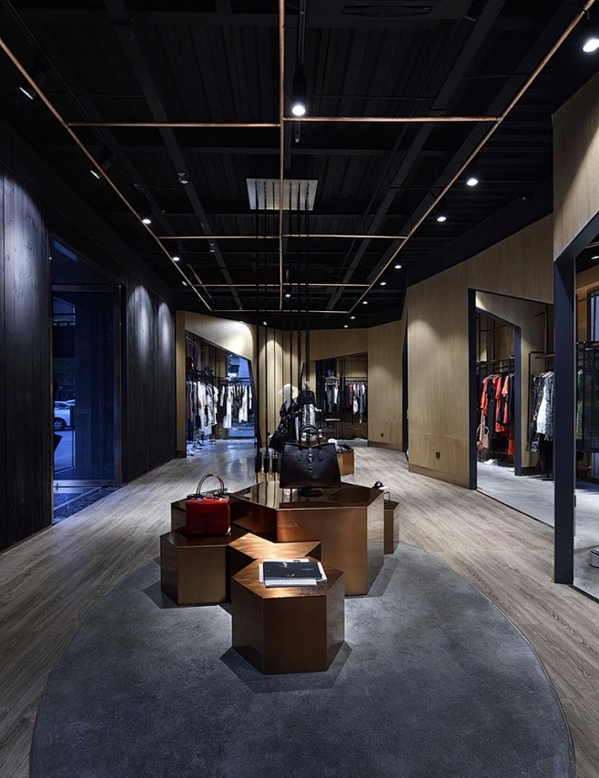 Anna Caselli买手集合店实景照片 - 商店 - 世青会 - WPPY.COM-花瓣网