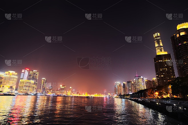 上海黄浦江陆家嘴建筑夜景