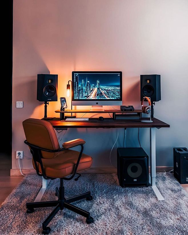 Workstation Setup Decoration Idea for Home Perfect for techies, progra