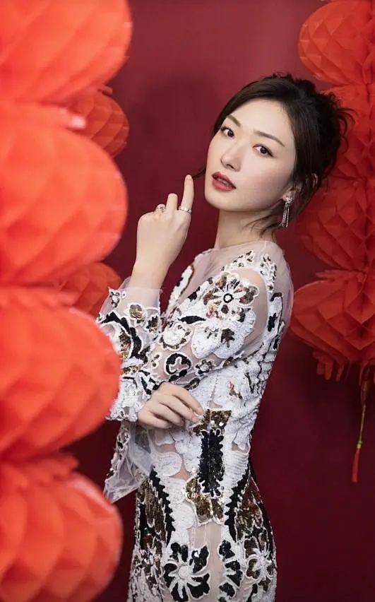 4034bfb805894958993eca34f492178c~noop.image (531×852)-花瓣网