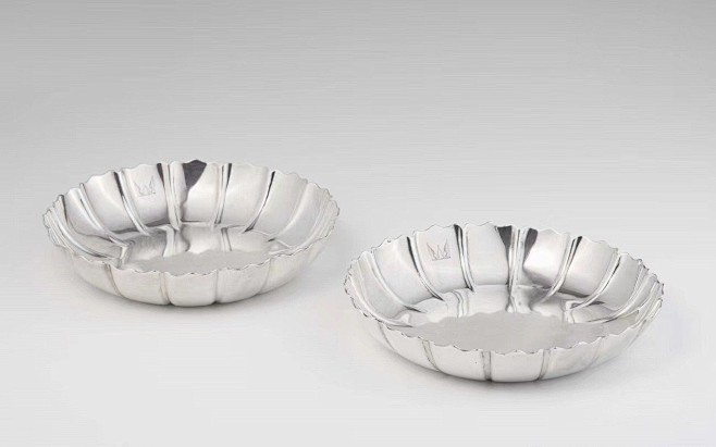 David Willaume（1658-1741），同样是著名银匠Adam Willaume的儿子。作为英国早期的一名重要银匠，从英国新古典 ...