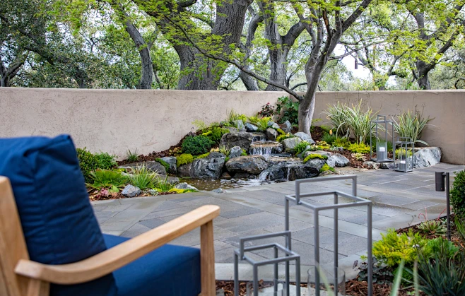 This is an example of a small world-inspired side formal partial sun ...