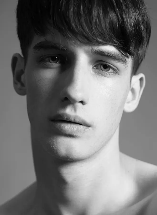 Ian Sharp - model Saverio Cardia - Photographer-花瓣网