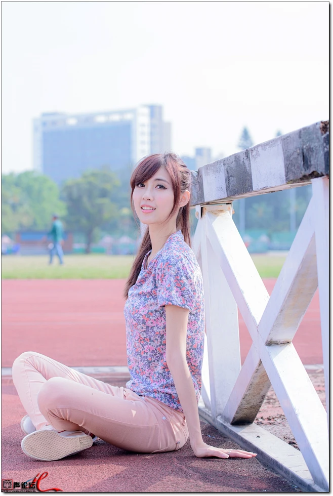 《美图共赏※活力青春靓晶晶【精美外拍66P】》NO.963 - 美女贴图 - 华声论坛-花瓣网