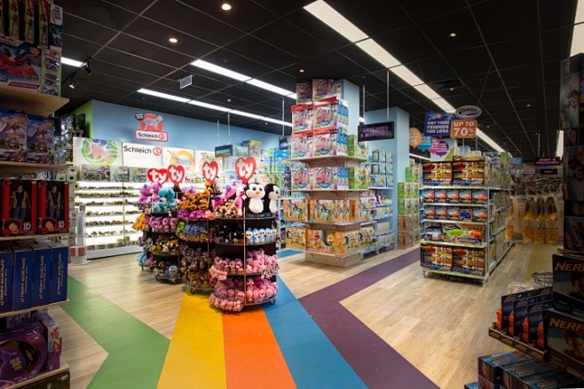 Toymate 玩具商店 by by Creative 9, Sydney – Australia 西野设计培训官方微博地址：http ...