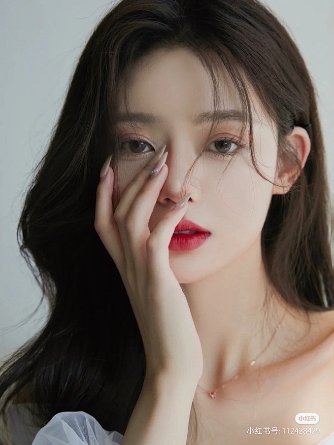 XHS_1635384122167ee189f0f-e15c-3ffd-bc5c-d1fa2f092f25