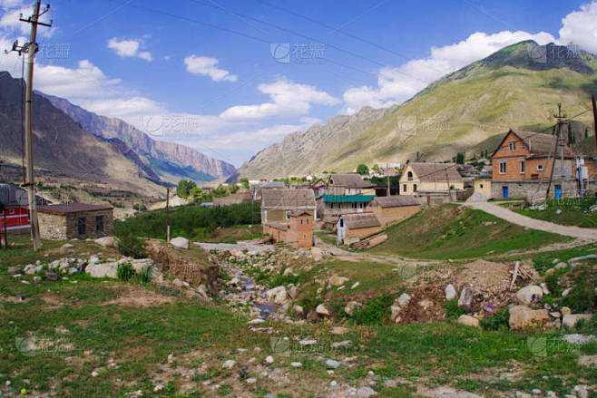 Cherek峡谷的Verkhnyaya Balkaria村