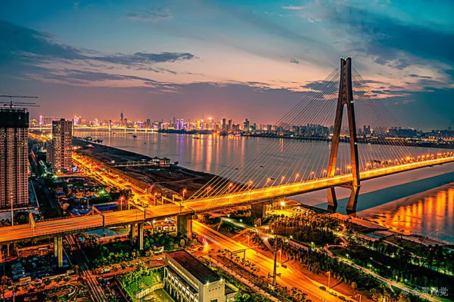 武汉城市夜景长江主轴_图片大全—全景创意图库（quanjing.com）中国领先的正版图片视频素材网站-花瓣网