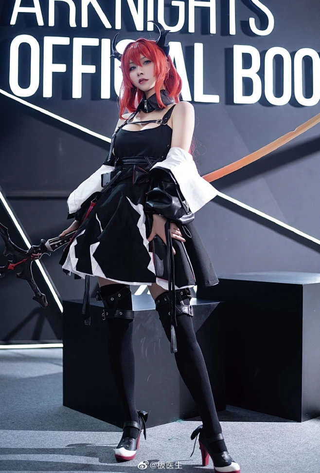 42姐cicf的场照 史尔特尔@板医生 摄影@爆炸蜻蜓 #明日方舟##cosplay# -花瓣网