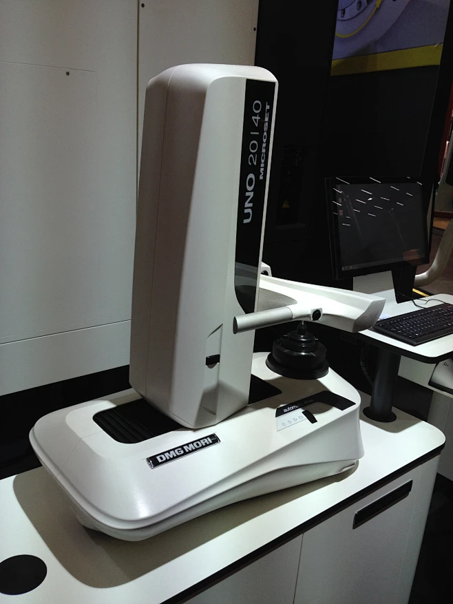 977483F0-295A-45A5-9F36-23B8B9C7F87C-花瓣网