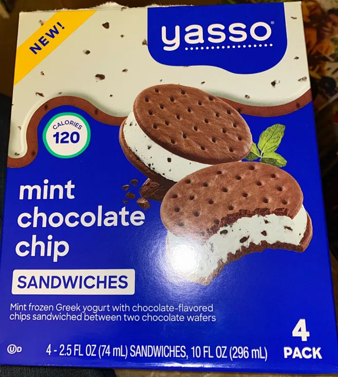 a box of yusso mint chocolate chip sandwiches-花瓣网