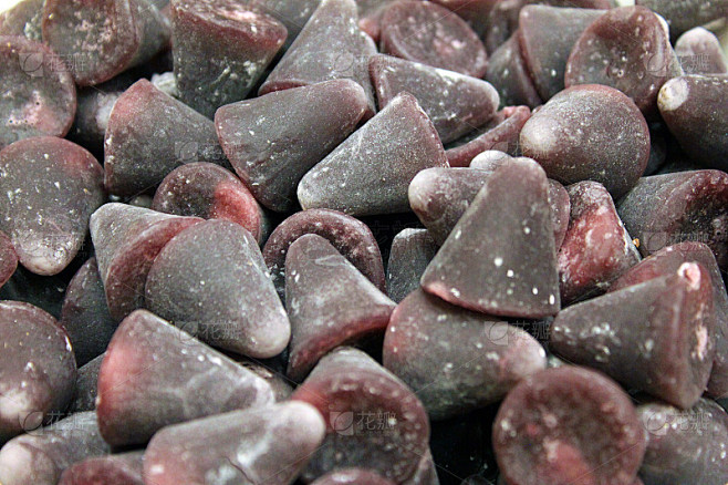 近距离的cuberdon糖果