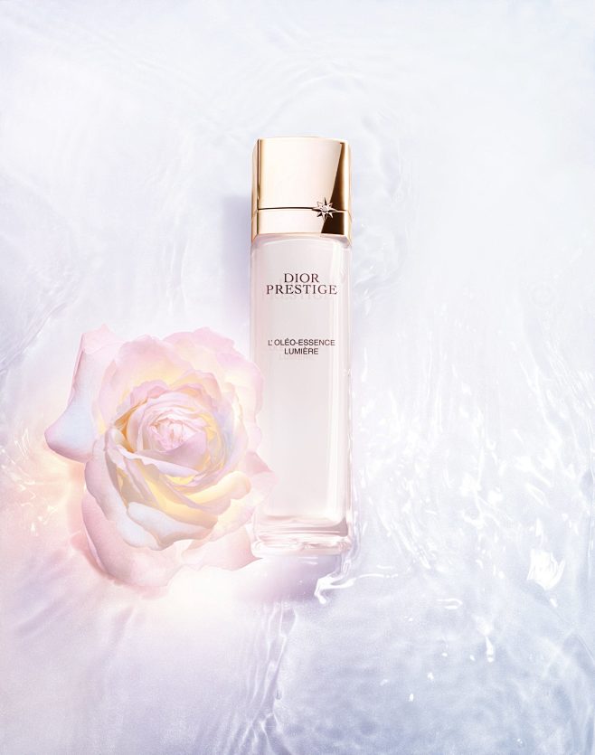 Dior-Prestige-Light-in-White-LOleo-Essence-Lumiere-Mood-2-scaled