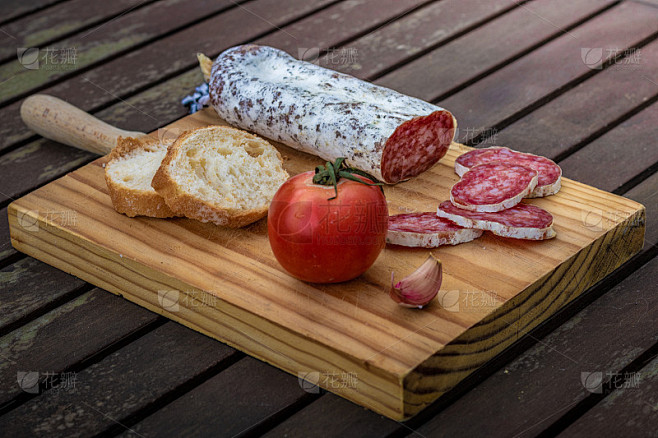 Fuet with bread, tomato and garlic, typical dish o