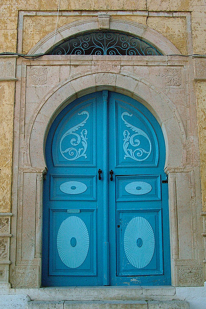 突尼斯，Donna Corless