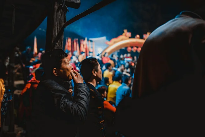 Night walk-花瓣网