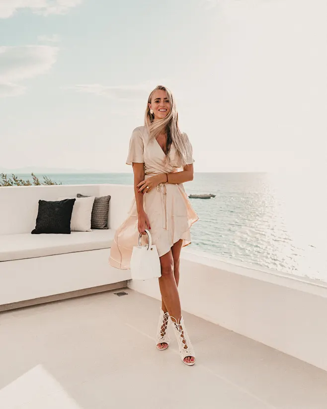 janni-deler-silk-dress-bachelorette-花瓣网