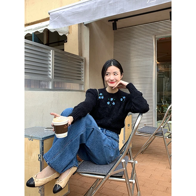 TOROON 12.12/00:00 泡泡袖手工绣小花朵短款羊毛羊驼毛毛衣女-淘宝网-花瓣网
