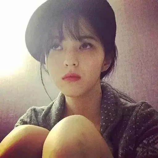 - [http://4408703.qzone.qq.com] 有人说我脾气不好，我听到就乐了。我长这么丑脾气要是能好，我这不是自欺欺人吗？-花瓣网