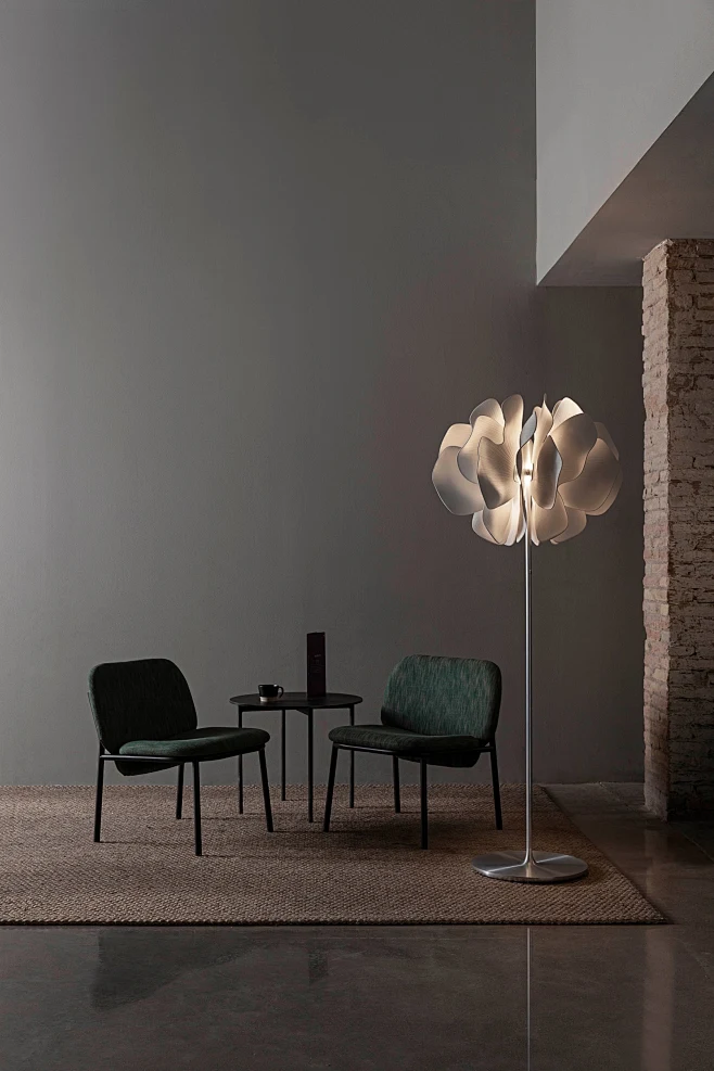 1090423863a43c5720b9222042e0c81d_2b_NIGHTBLOOM-Floor-lamp-Lladr%C3%B3 ...