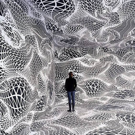 Peter Kogler Installation: -花瓣网