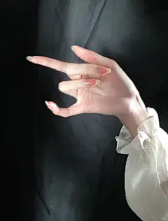 其中包括图片：面部探索（WIP3）, YJM(JieMing You)-花瓣网