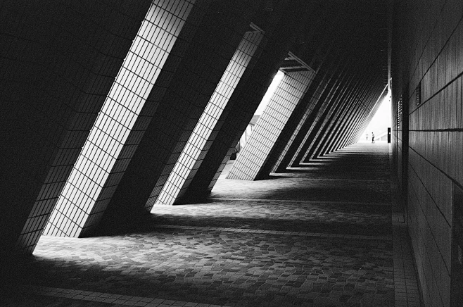 human triangle 1 by vincent law on 500px-花瓣网