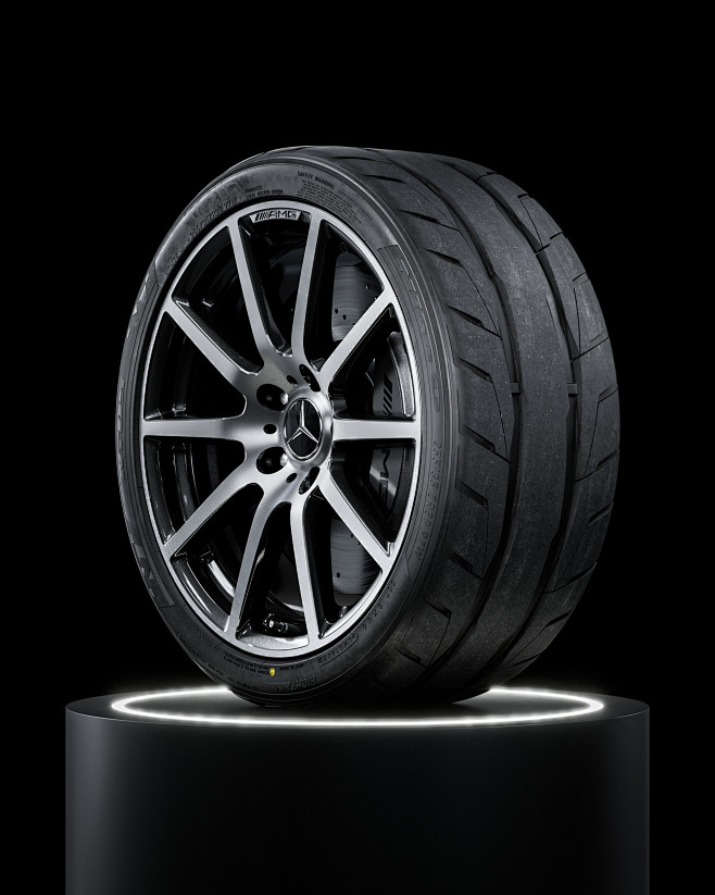 Nitto NT05® • 255/35 ZR20 (97W)（真实世界细节）