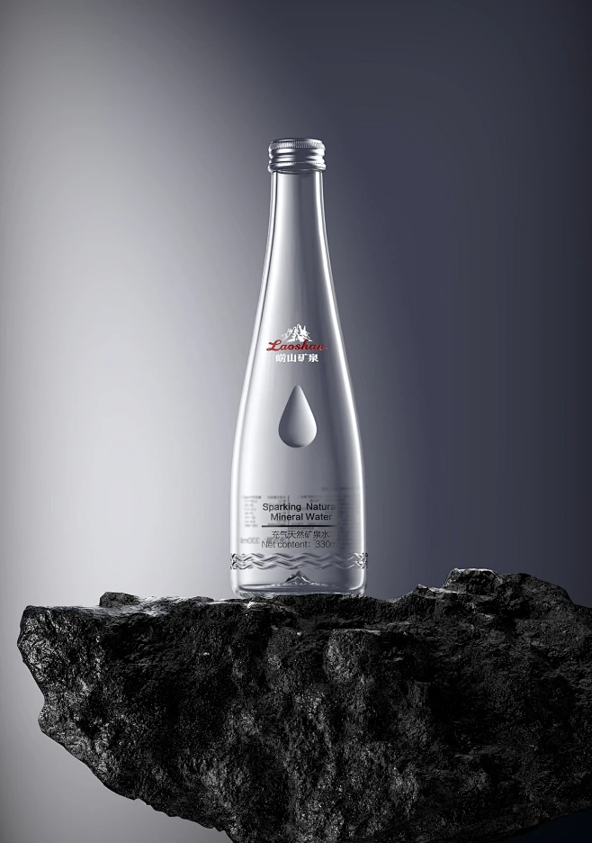 Laoshan aerated mineral water崂山充气天然矿泉水